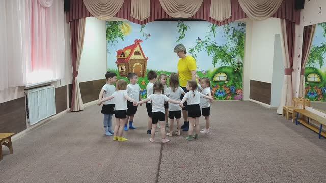 Подвижная игра: Бусинки