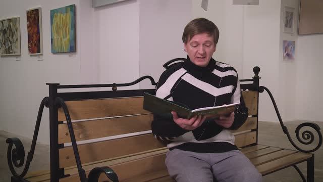 Актёр Вадим Прохоров читает фрагменты книги «ПАПА» Элен Дельфорж