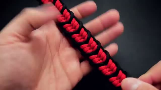 How to Make the Deadpool 2 Framed Fishtail Belly Paracord Bracelet Tutorial_270p_360p