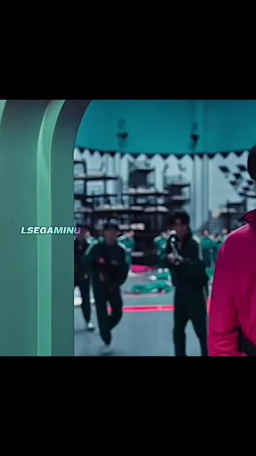 квадрат узнал ведущего 😱