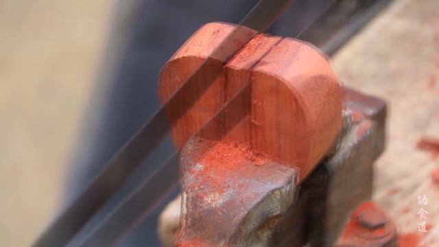 Изготовление 6-ти детального замка Любань в форме сердца