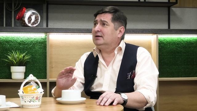 Кафе (В. Ломосков) 1080 11.2026_14.16