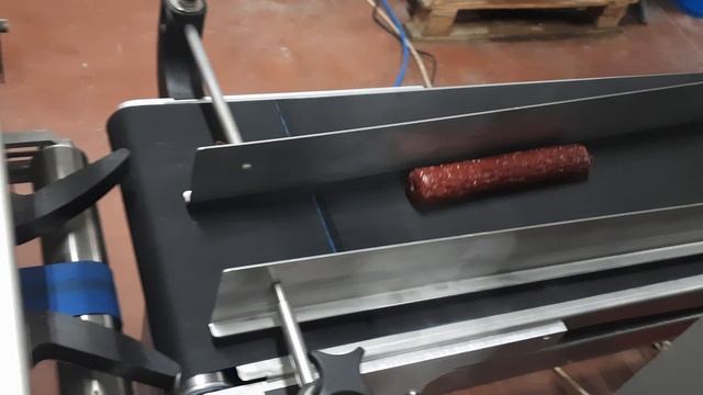 Деклиппер в связке с этикетировщиком