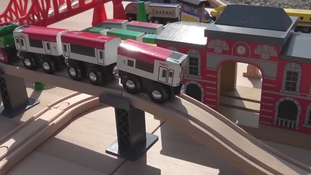 Детская дорога для поездов!  Синкансэна ☆ Игрушки-локомотивы Brio