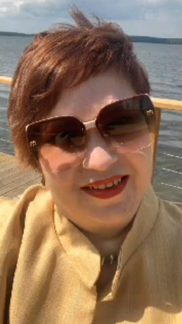 СОБИРАЮСЬ НА УЛИЦУ С МУЗЫКОЙ...😘