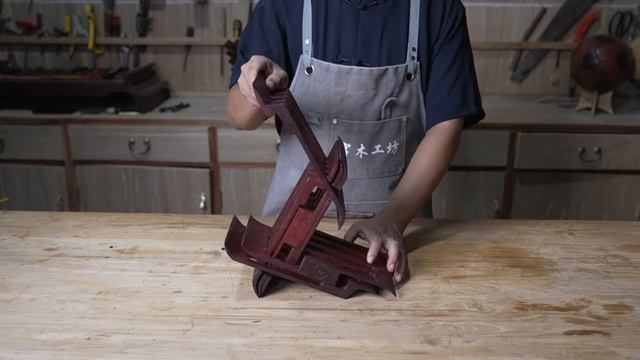 Демонстрация трансформаций Любаньского столика