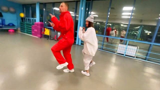 ALEKS ATAMAN, FINIK - Девочка бандитка - Танец (jeny_miki & Vova Legend)