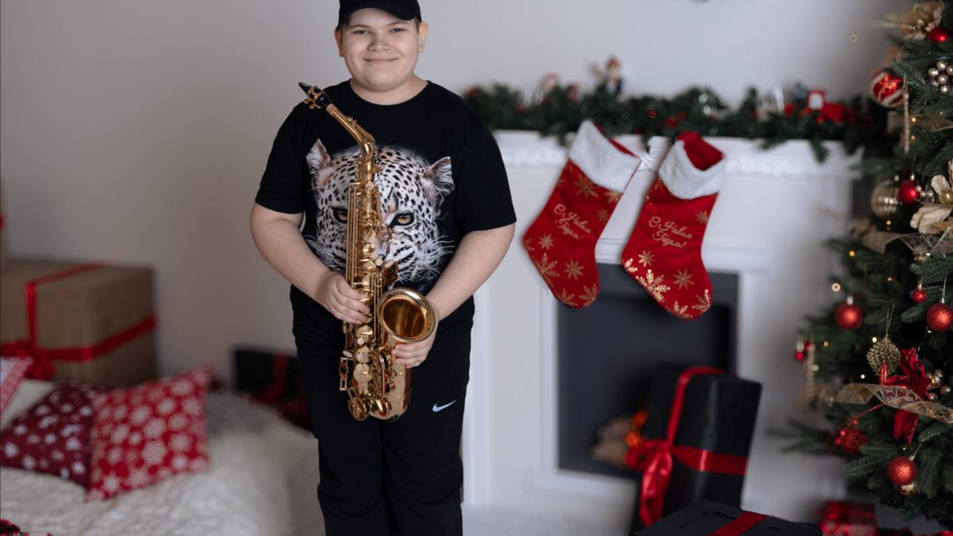 ДИМА 2025 СЫНОЧЕК ФОТОССЕСИЯ.Поддержать донатами https://yoomoney.ru/to/4100118997258840/0