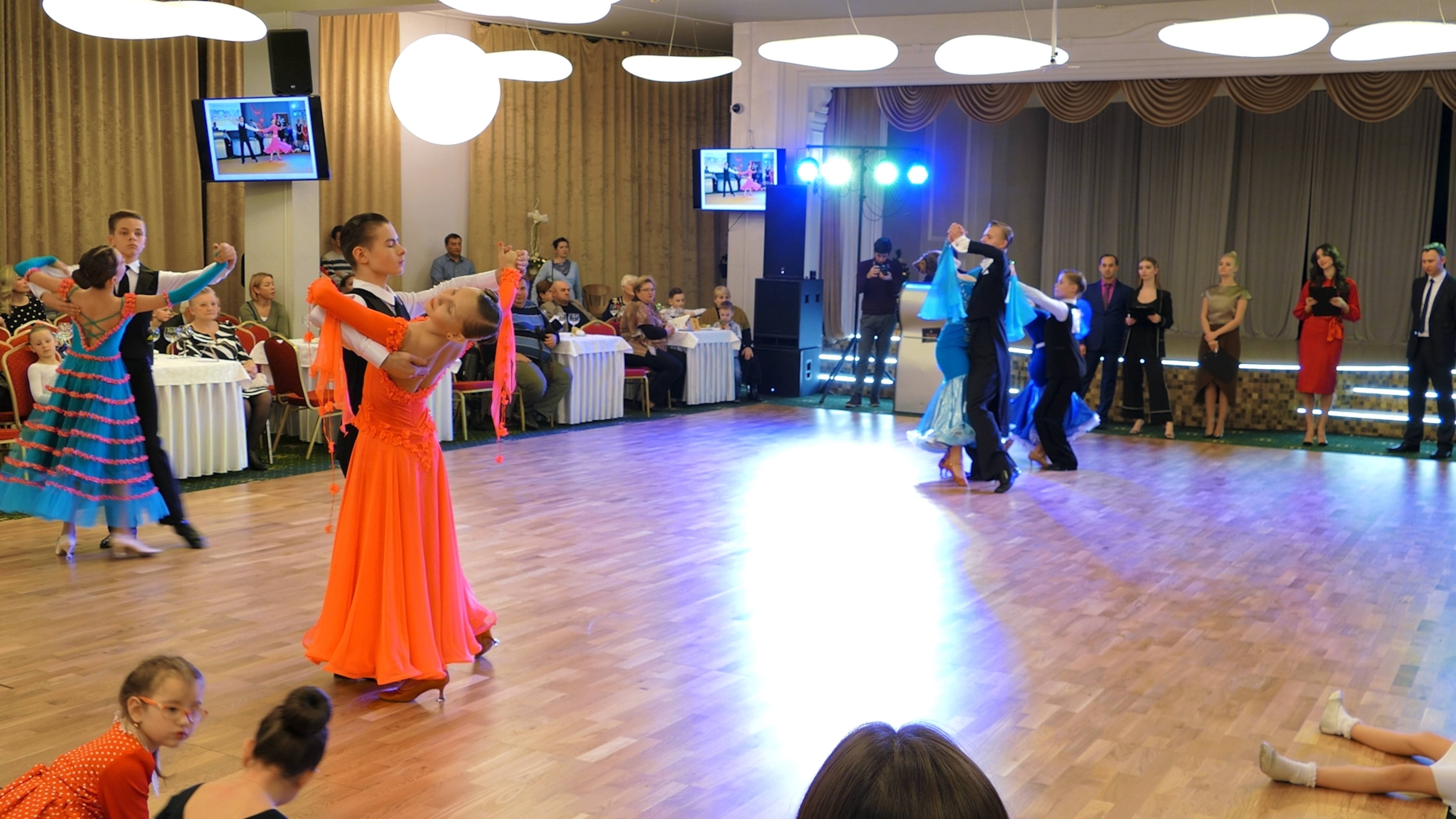 Турнир клуба "Танго" (Калининград - 10.12.2017) Юниоры, медленный вальс