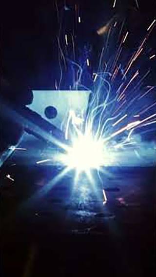 Режем, пилим, варим - БАРСВЕЛД жжёт - #shorts #буднисварщика #Барсвелд