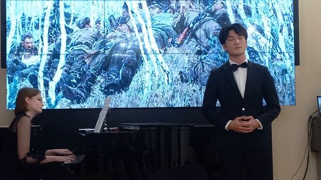 В. Соловьёв-Седой, стихи А. Фатьянова ''Соловьи'' -поет Вэньчжэн Линь