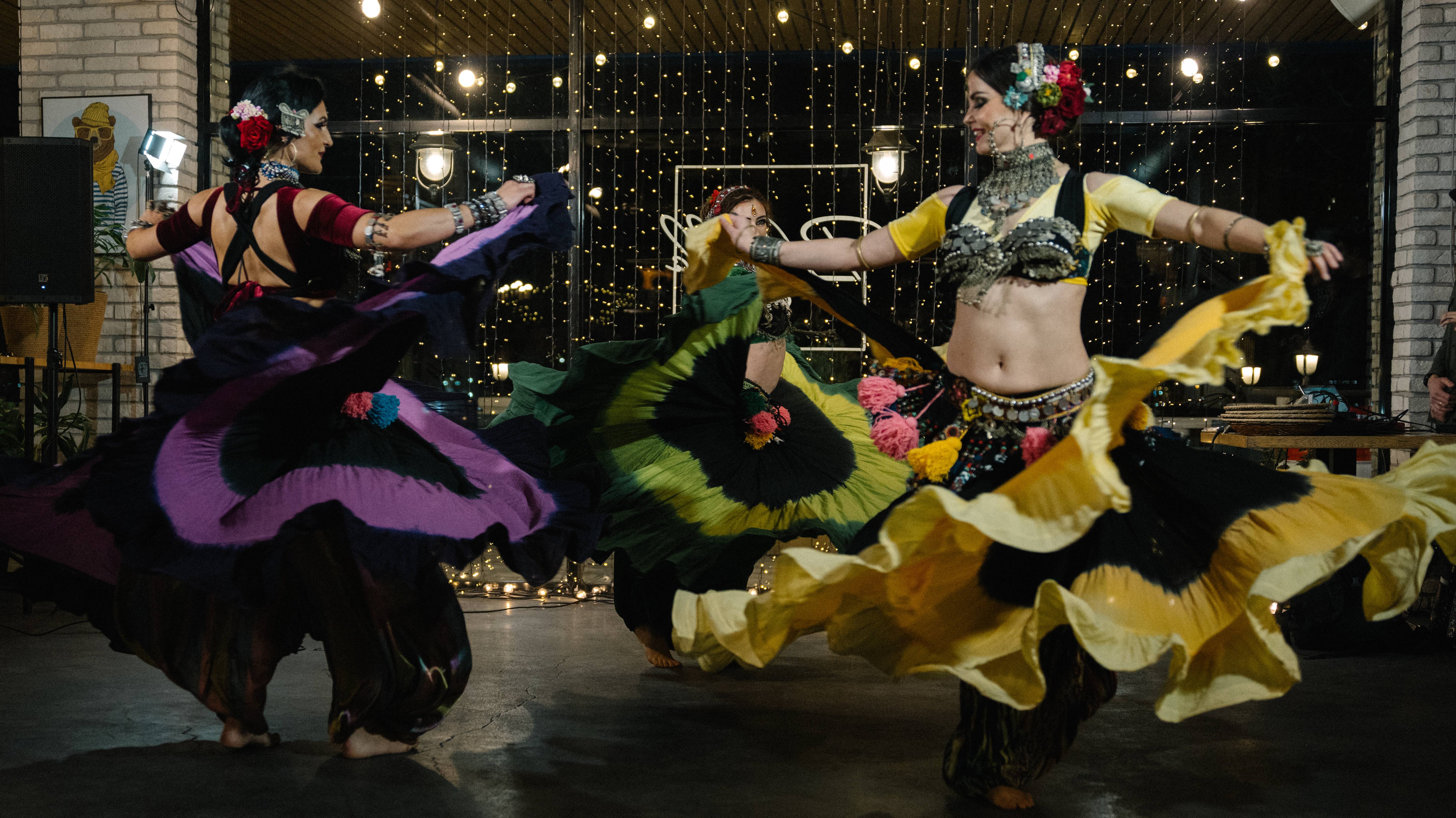 Мастерская танца "ЭССЕ" - ATS с юбками