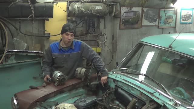 Газ 21 Волга.Серия 10.Квест "найти зарядку"