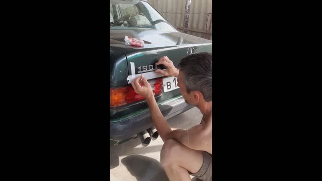 Шильдик на крышку багажника мерседес 190