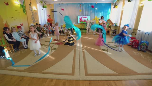 Танец с лентами на утреннике к 8 марта дс 36 РЖД FULL HD 021032223ФВ