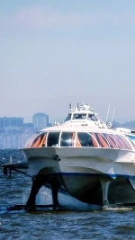 На теплоходе "Метеор" по акватории Невской губы из Петергофа в Санкт-Петербург #санктпетербург