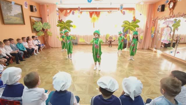 Танец веселых лягушат на Празднике Весны в дс «Полянка» в 15.15 FULL HD 031032223ФВ