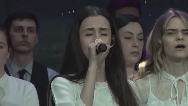 Дай мне подойти к Тебе поближе (LIVE)