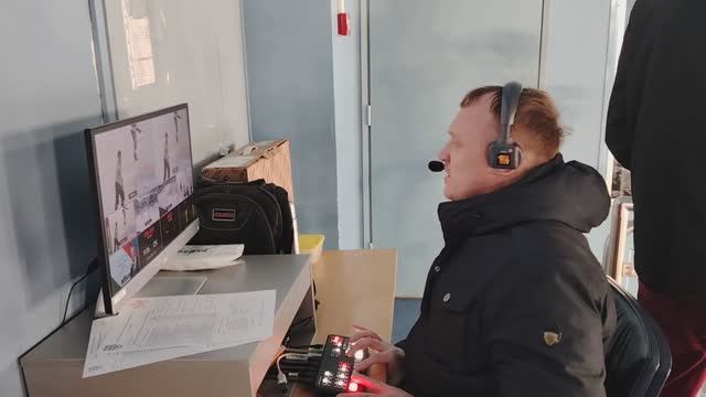 Первый Хоккей за пультом ©20250215