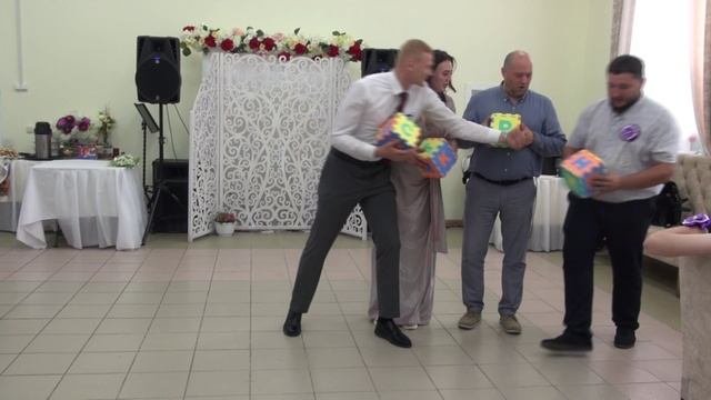 Игры и конкурсы на Свадьбе. Собери слово