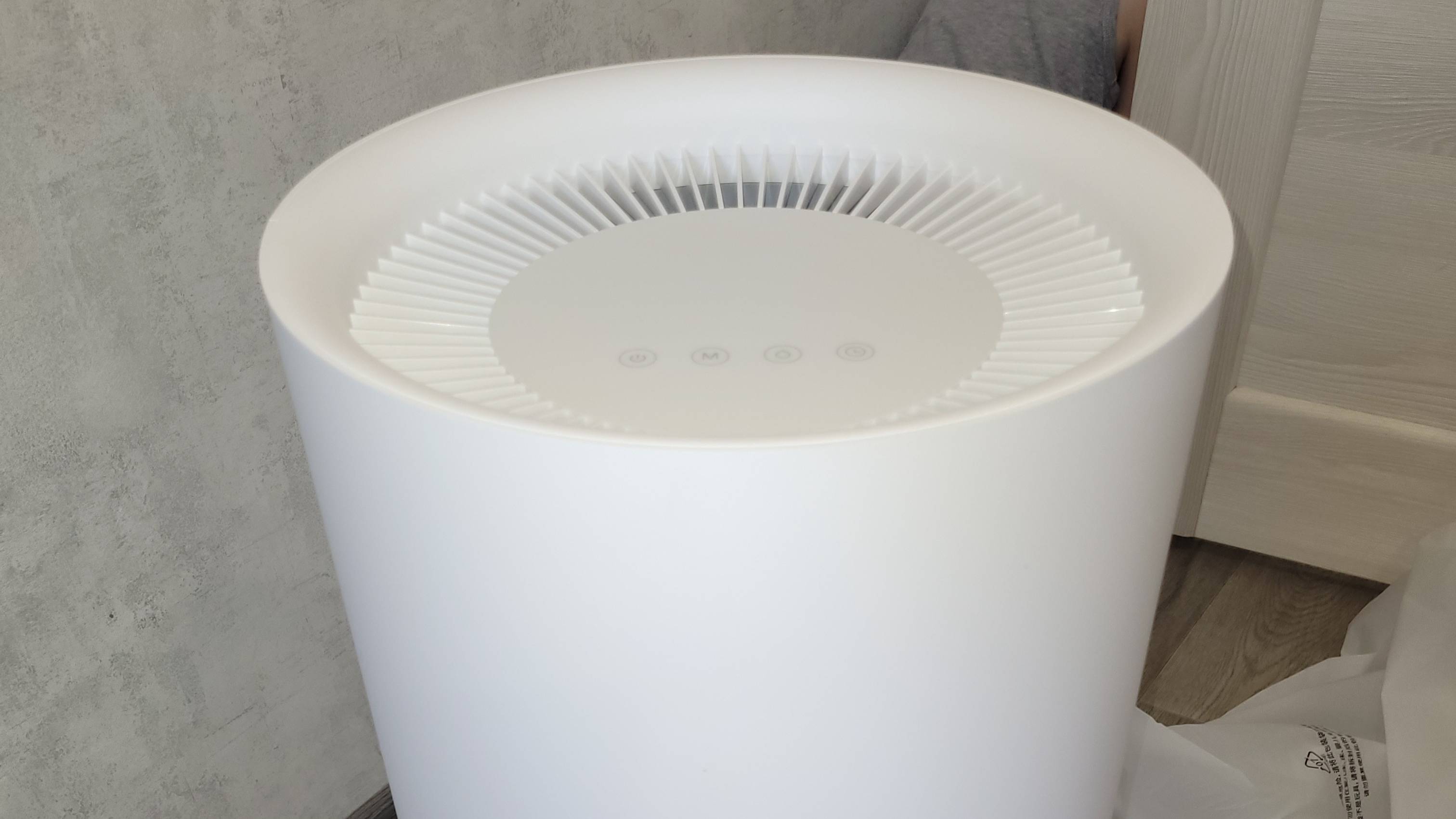 Осушитель воздуха для дома MIJIA Smart Dehumidifier CSJ0122DM белый. Обзор