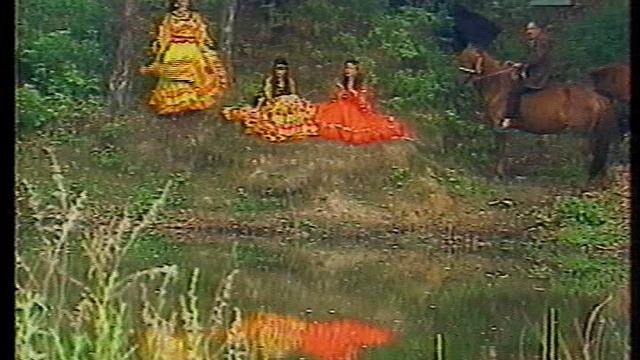 ЦЫГАНСКИЙ АНСАМБЛЬ  ! ПЕРЕДАЧА НА ТВ  "  И ПЕСНЯ  ВОЛЬНАЯ ПЛЫВЕТ