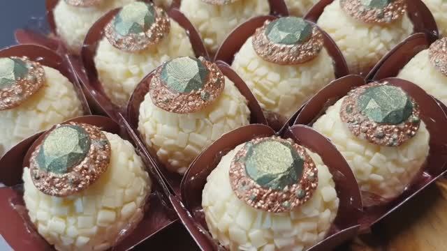 Приготовьте этот конфет для вечеринки менее чем за 3 минуты - Coconut Pearl