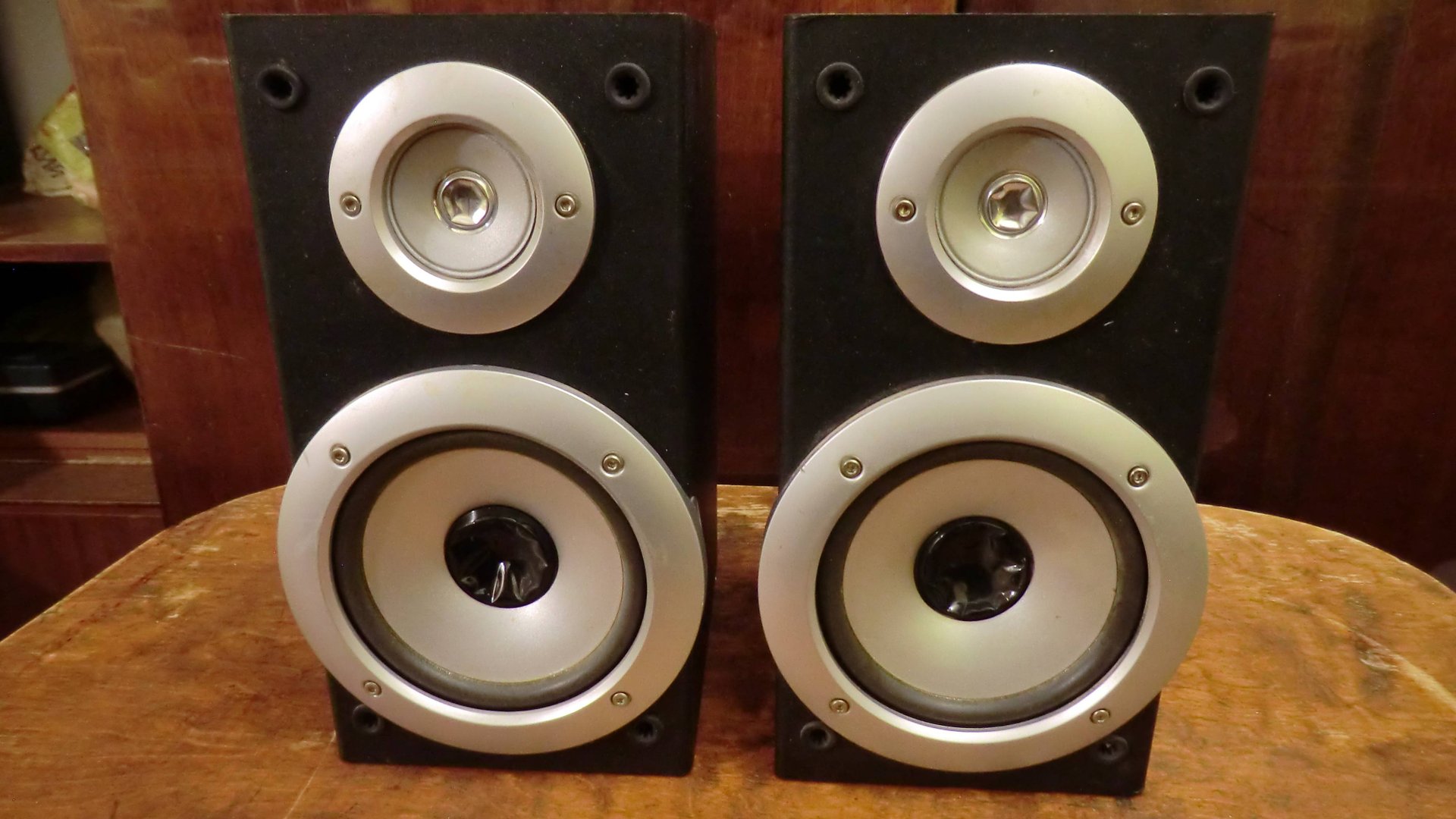 Колонки для музыкального центра