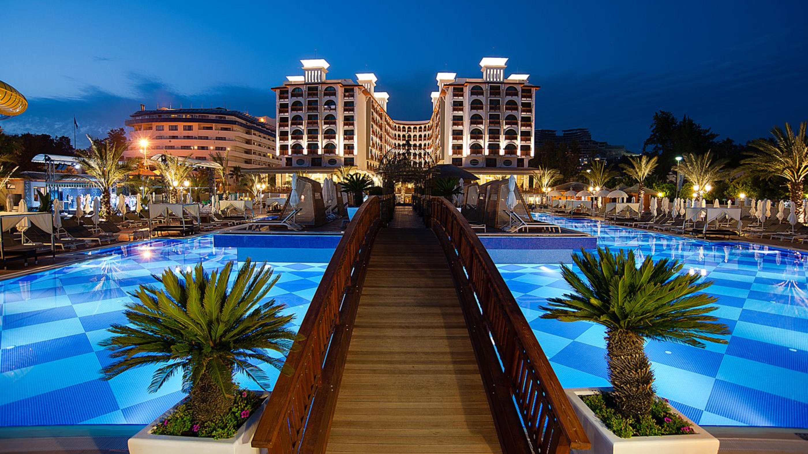 Плюсы и минусы отеля Quattro Beach Spa & Resort Конаклы Турция