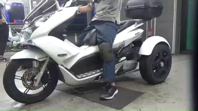 Трайк скутер Honda PCX 125 Trike рама NC125 модификация классика задний мотокофр пробег 34 т.км