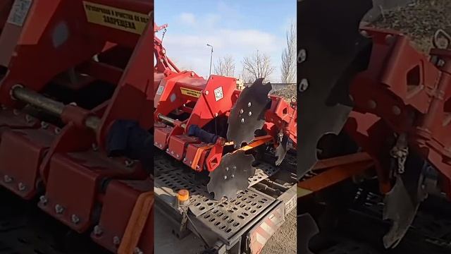 Загрузили лущильник и борону , доставка в Агросалон, г. Волгоград, Boston Logistic