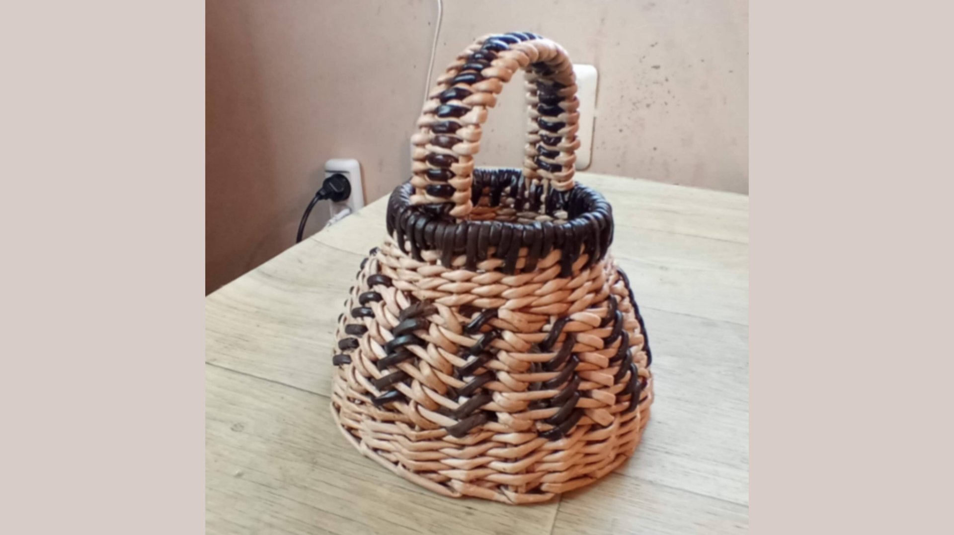 МК. Корзинка Вышивка из бумажной лозы. Ручка. Часть 5. #141(5)