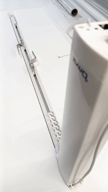 Потолочный электрокарниз Онвиз скрытого монтажа