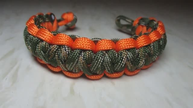 Браслет из паракорда «Скрутившаяся кобра»(360P)