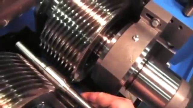 Накатывание витков червяка