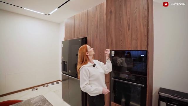 Румтур с Inmyroom: стильная кухня в доме Лены Катиной