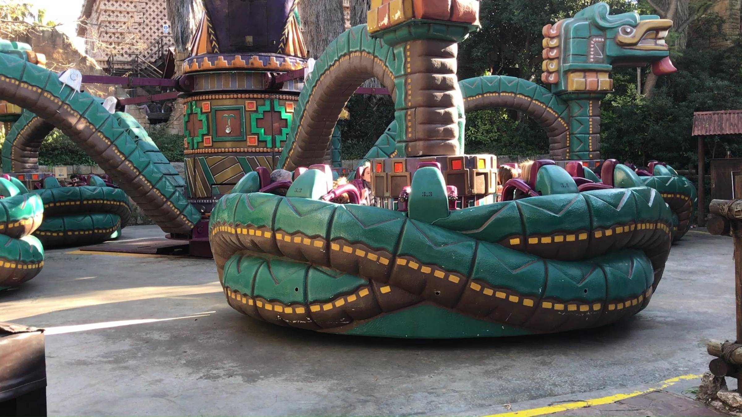 Порт Авентура - самый известный парк развлечений в Испании. #путешествия