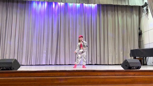 Новикова Ксения - "la-la-la"