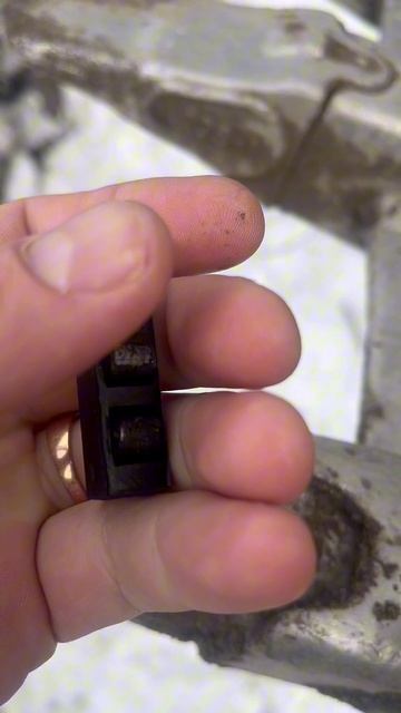 Hitachi ZX 70 как заменить коронки ковша