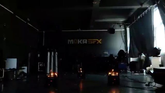 Генератор огня 
H-E03_triple way flame projector_MOKA SFX