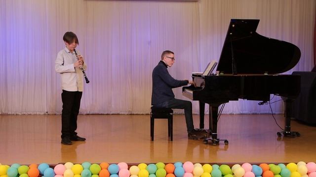 Ф. Й. Гайдн, Рондо из Концерта C-dur для гобоя с оркестром