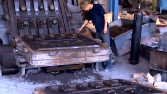 Отливка деталей в песчаные формы