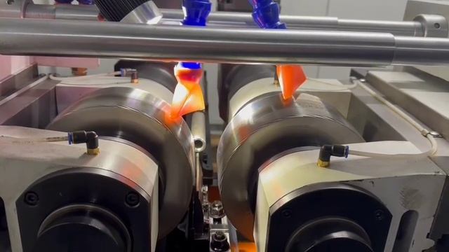 Вращение шпинделей при помощи маховичка, станок TB-50CNC