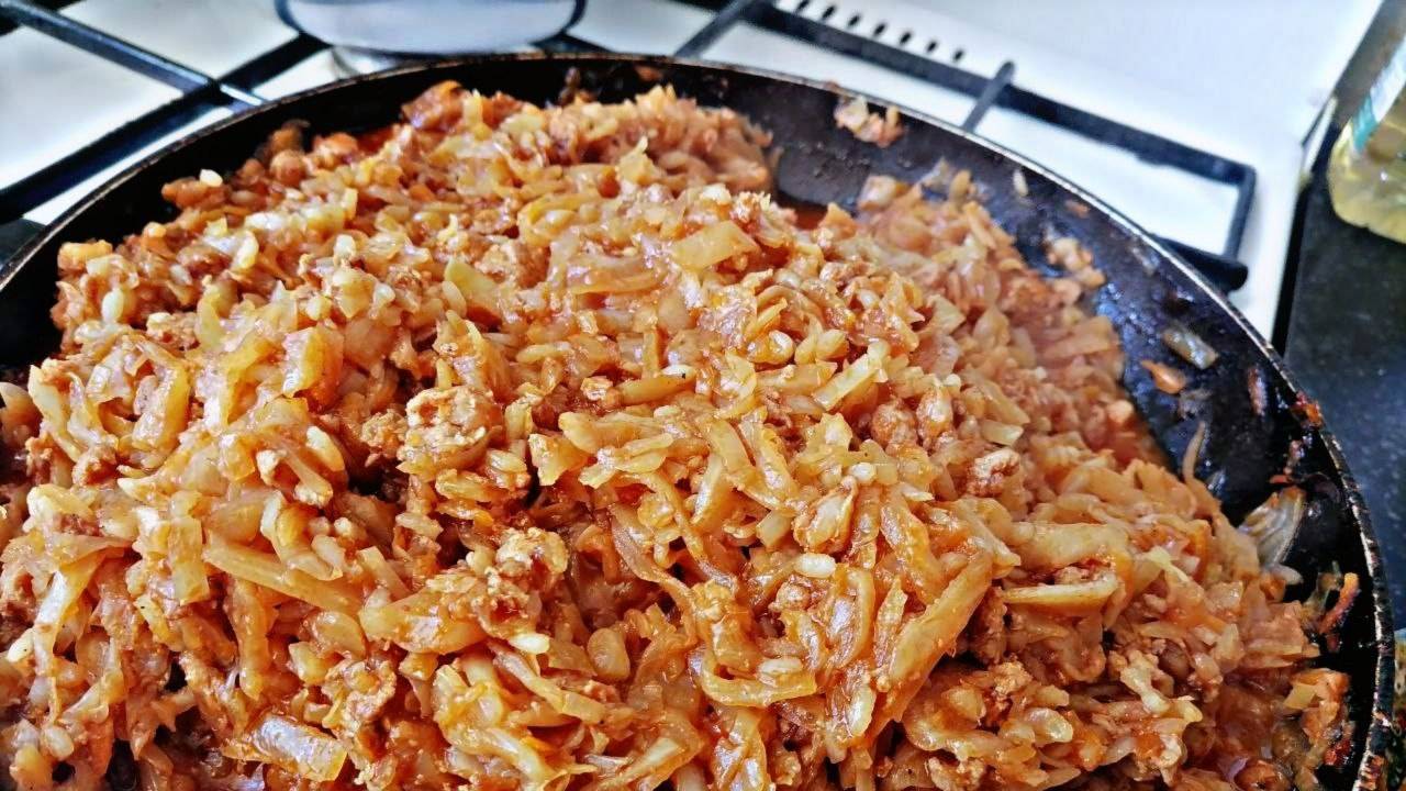Капуста и немного фарша. @ Сытно и просто.