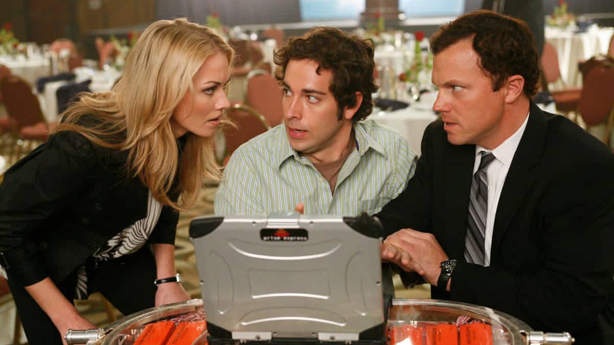 Сериал Чак - 1 сезон 6 серия / Chuck