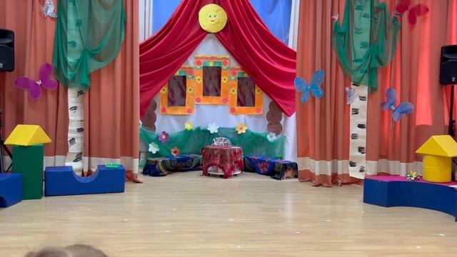 "Кошкин дом"- спектакль в исполнении воспитанников театрального кружка "Гримасами"