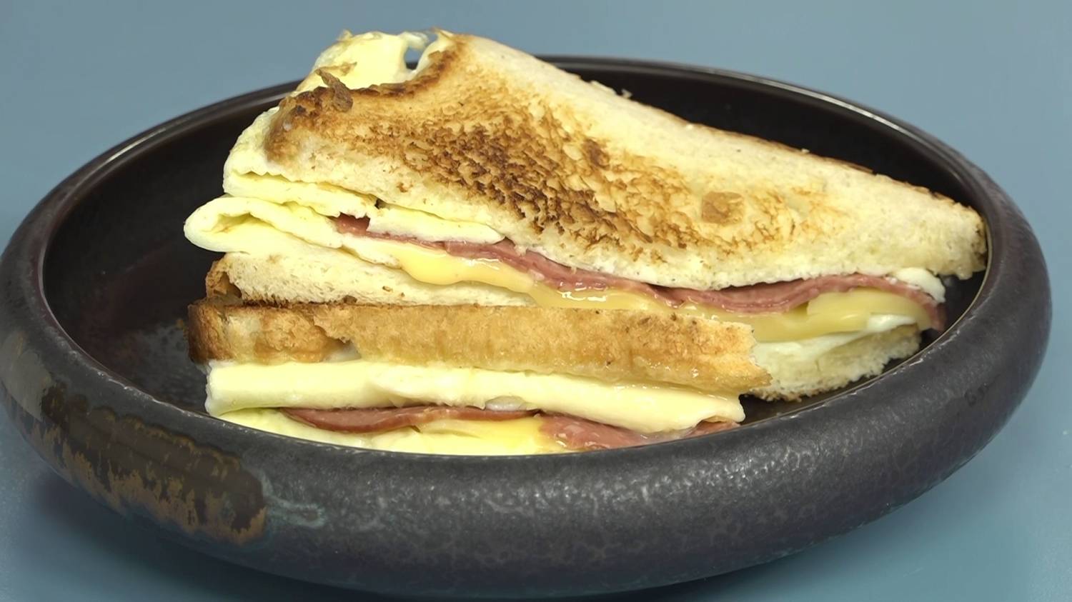 Теплый сэндвич с омлетом // "Есть? Идея" 18.02.25