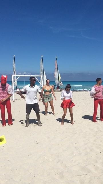 Куба. Океан. Танцы