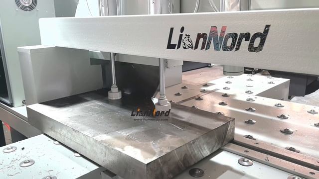 Высокоскоростной станок для резки алюминиевых пластин