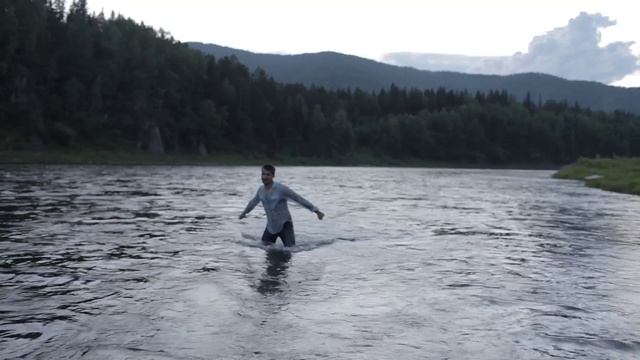 Александр Даровских - Пройти как по стране бездну